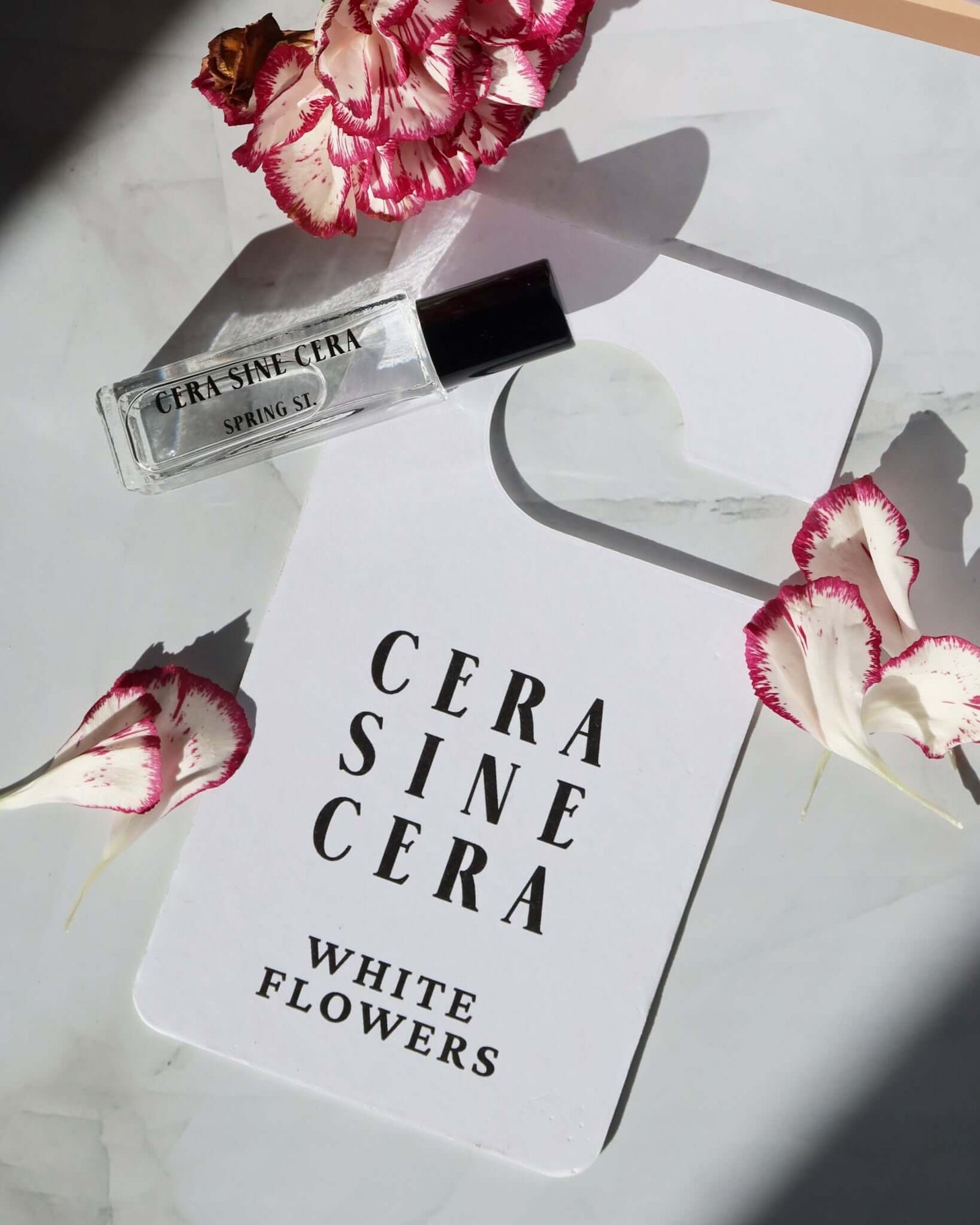 Fragrance tag - Designed for your wardrobe, car and bag.